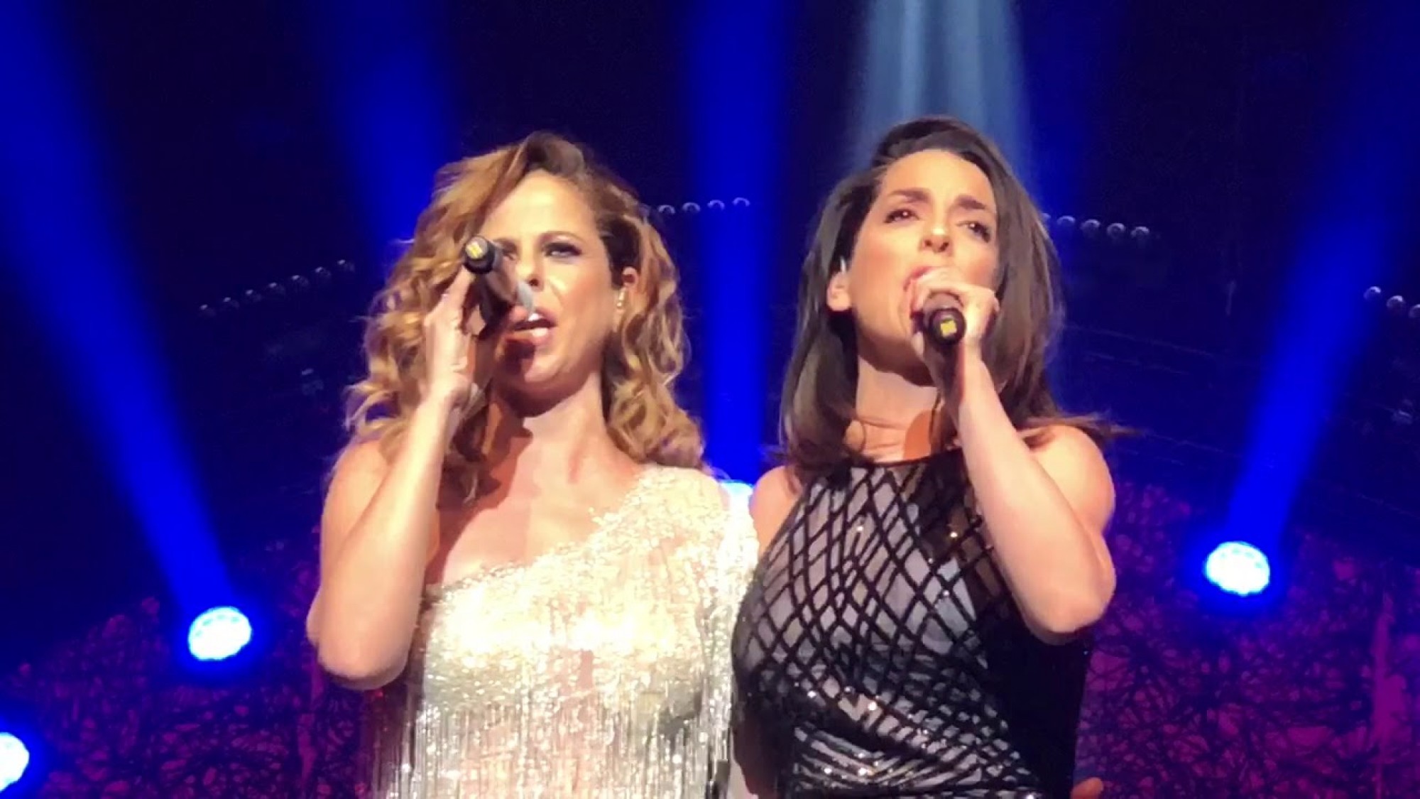Pastora Soler sorprende en Murcia con su primera actuación junto a Ruth Lorenzo - eurovision ...