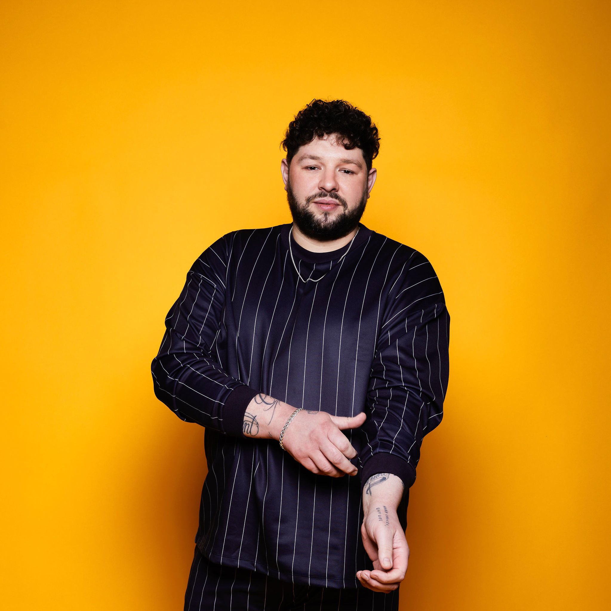 La BBC estrenará la canción de James Newman en la radio el jueves 11 de ...