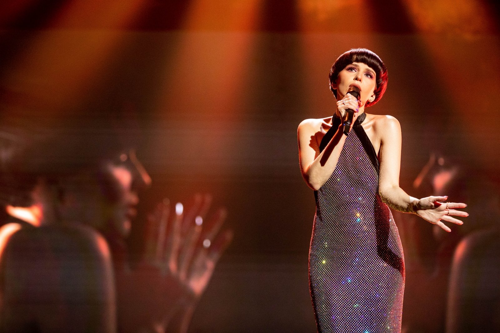 Monika Liu seduce con el videoclip de Sentimentai, un intimista canto ...