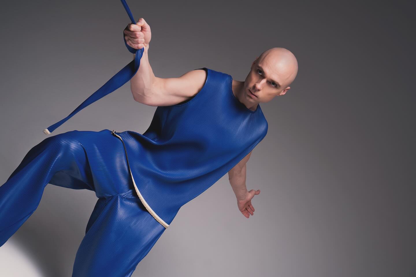 El letón Dons publica la versión más intimista de ‘Hollow’ - eurovision ...